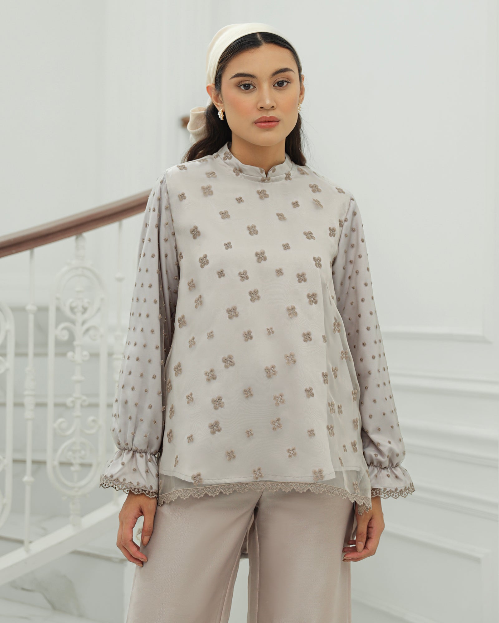 RANYA BLOUSE – GEULIS