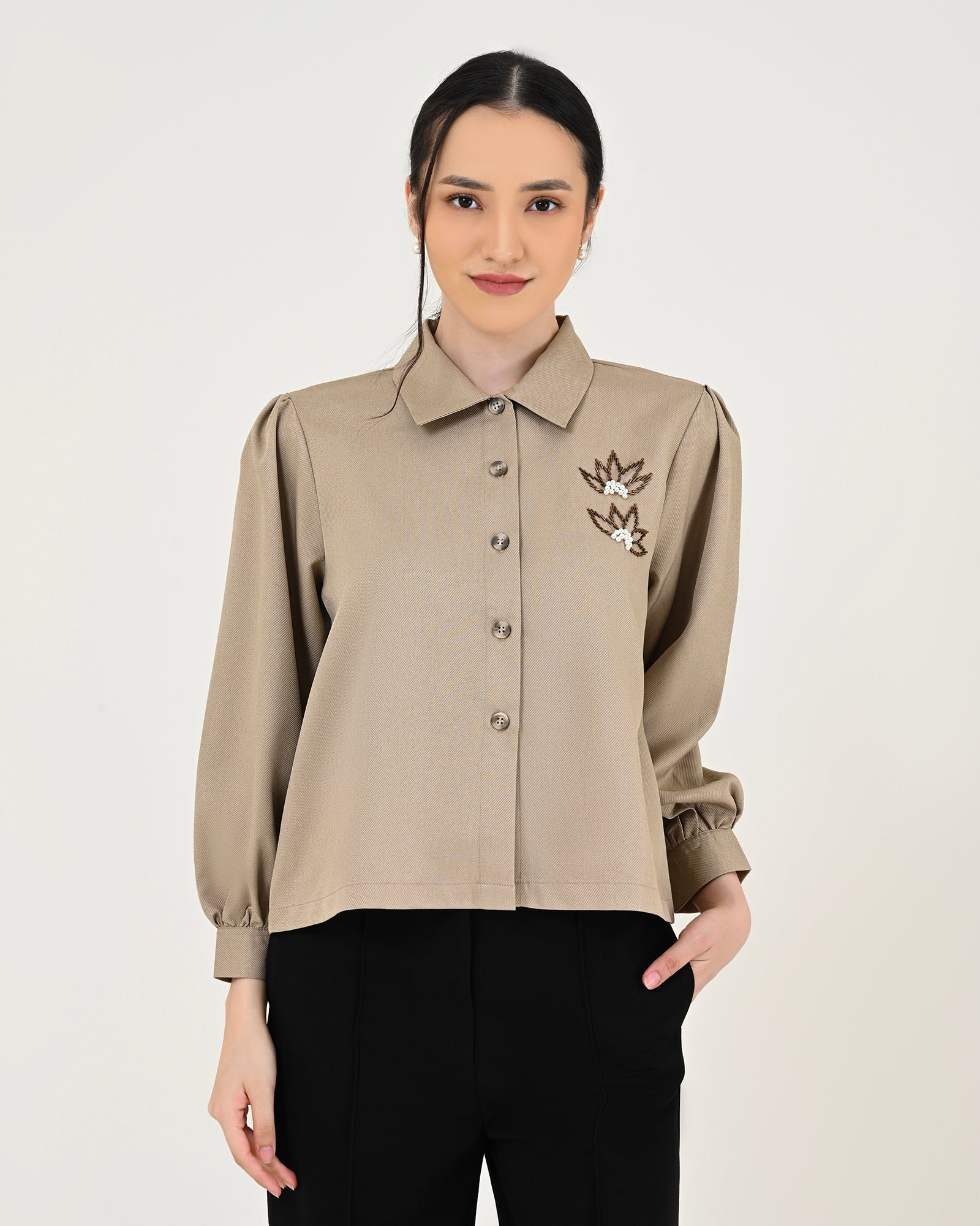 LIZEA OUTER – GEULIS