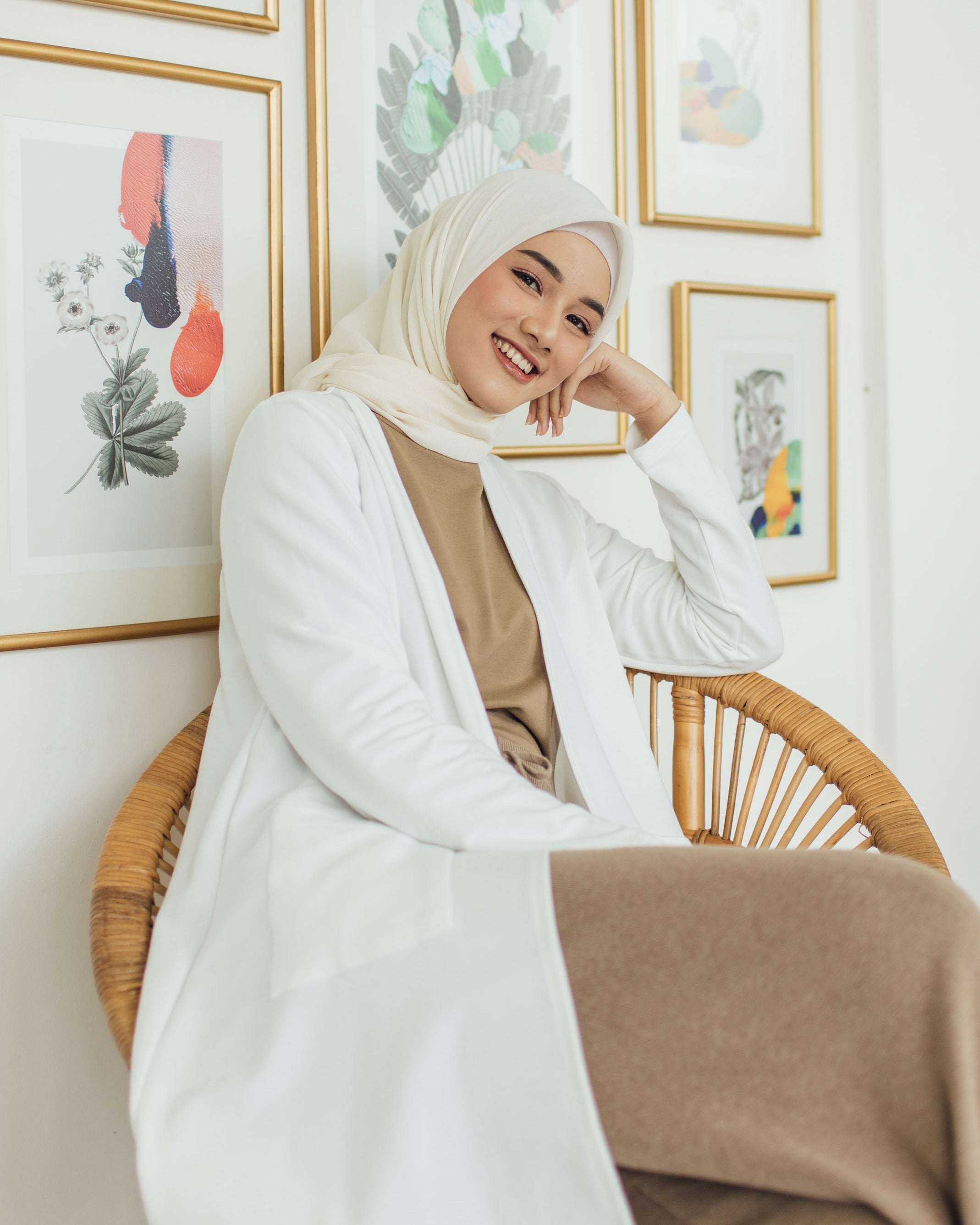 BASIC OUTER – GEULIS