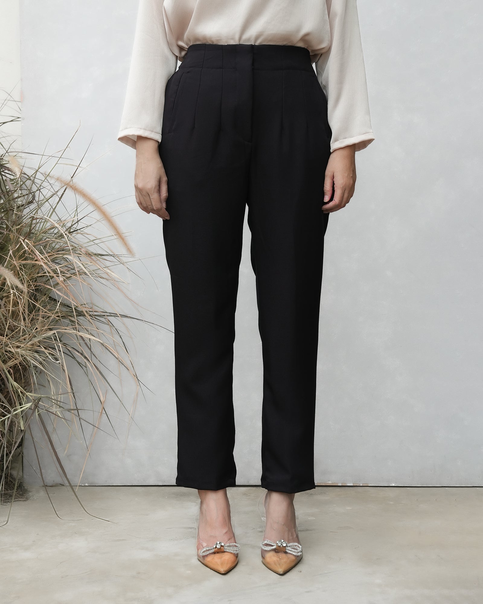 KEMARA PANTS – GEULIS