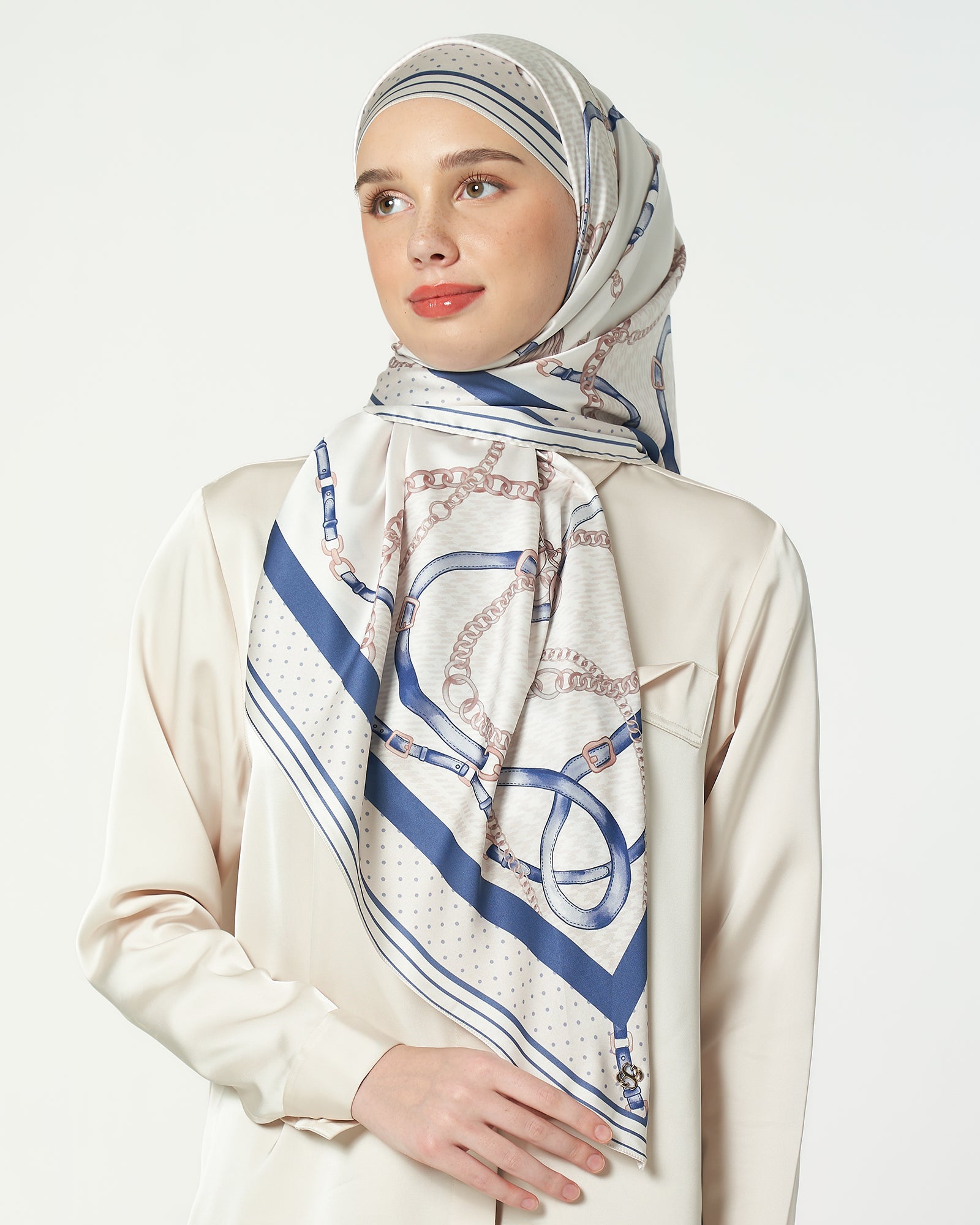 BEATRICE SCARVES – GEULIS